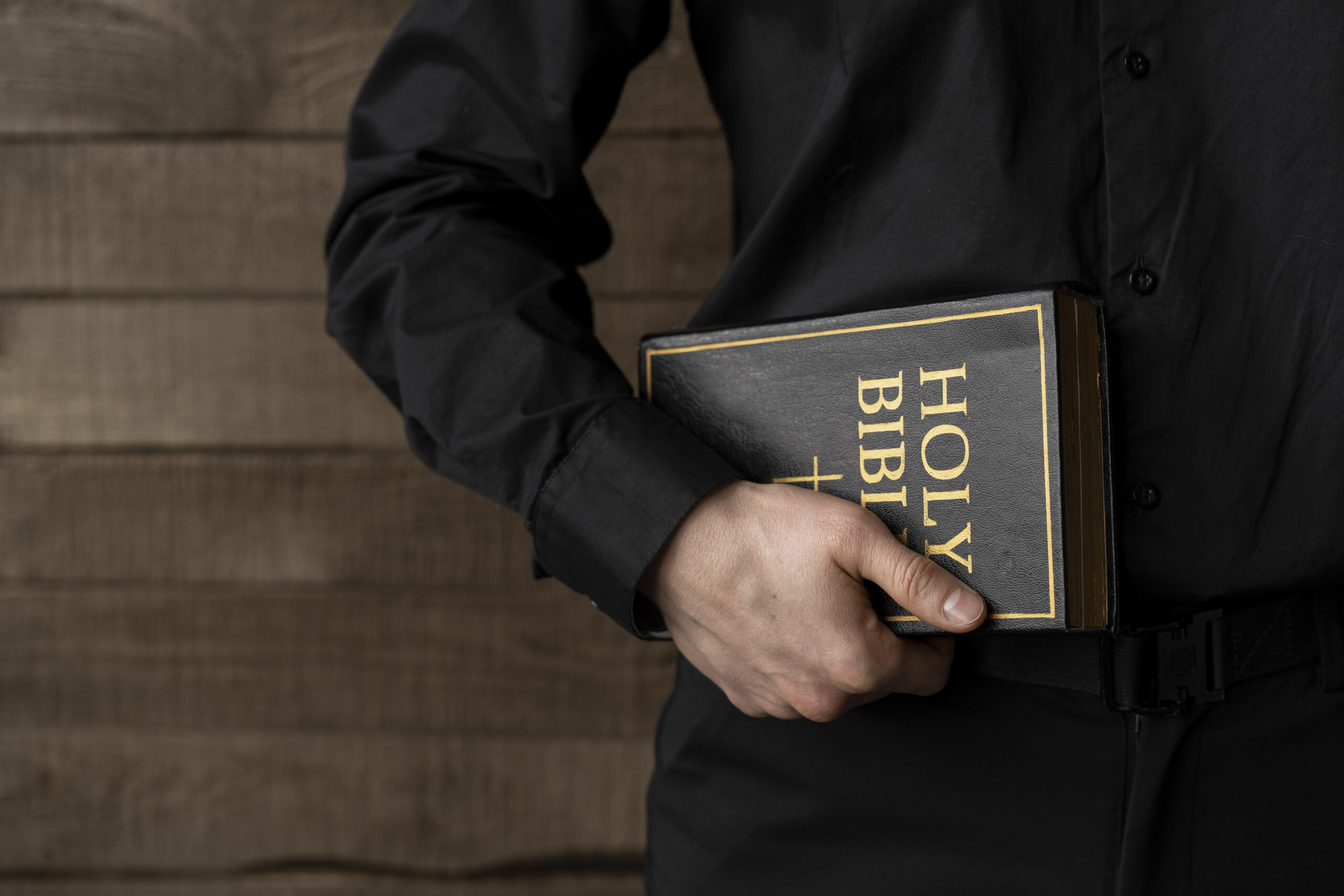 Trump Partners with Lee Greenwood to Sell $60 Bibles
